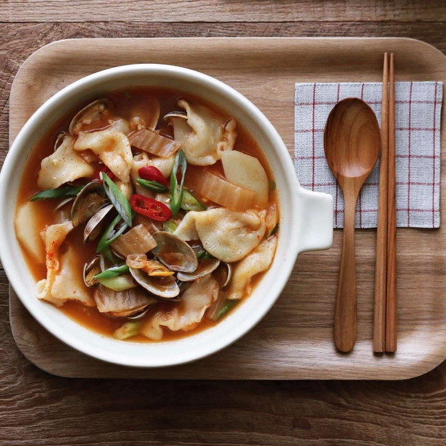 7 Cách Nấu Canh Kim Chi Thịt Bò Ngon Chuẩn Vị Hàn Quốc | Nguyễn Kim | Nguyễn Kim Blog